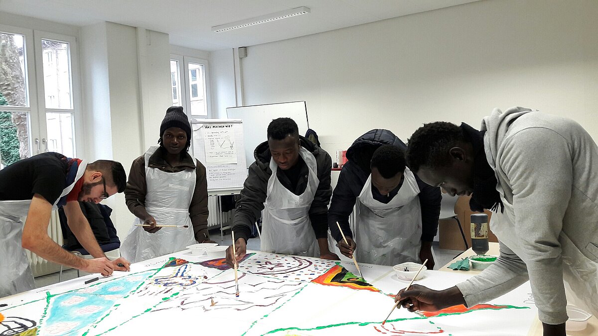 Ton und Tusche Kunstprojekt in der VABO-Klasse